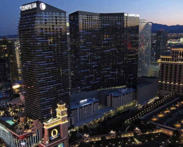 Best Credit Cards for Luxury Hotel Upgrades in 2026 - Luxury Suite Life